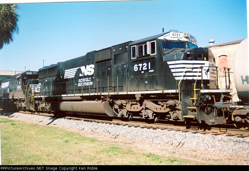 NS SD60I 6721 Horse Head